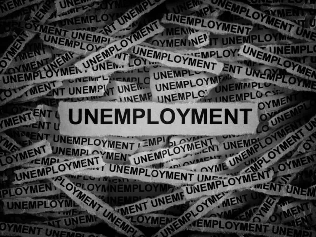 Quarterly employment statistics: economy bleeds jobs