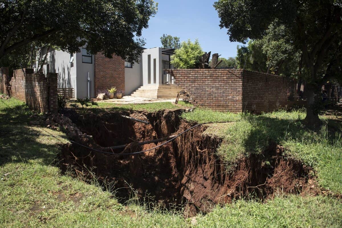VIDEO: Massive sinkhole spreading in Centurion | The Citizen