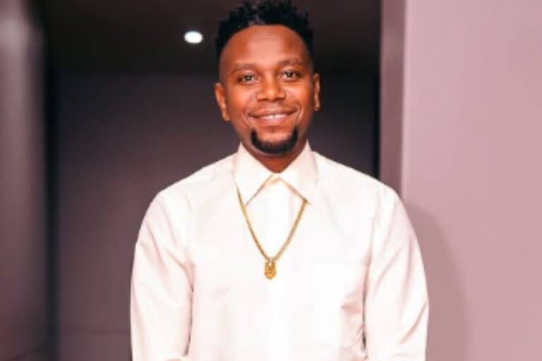 Thomas Gumede scoops an international award