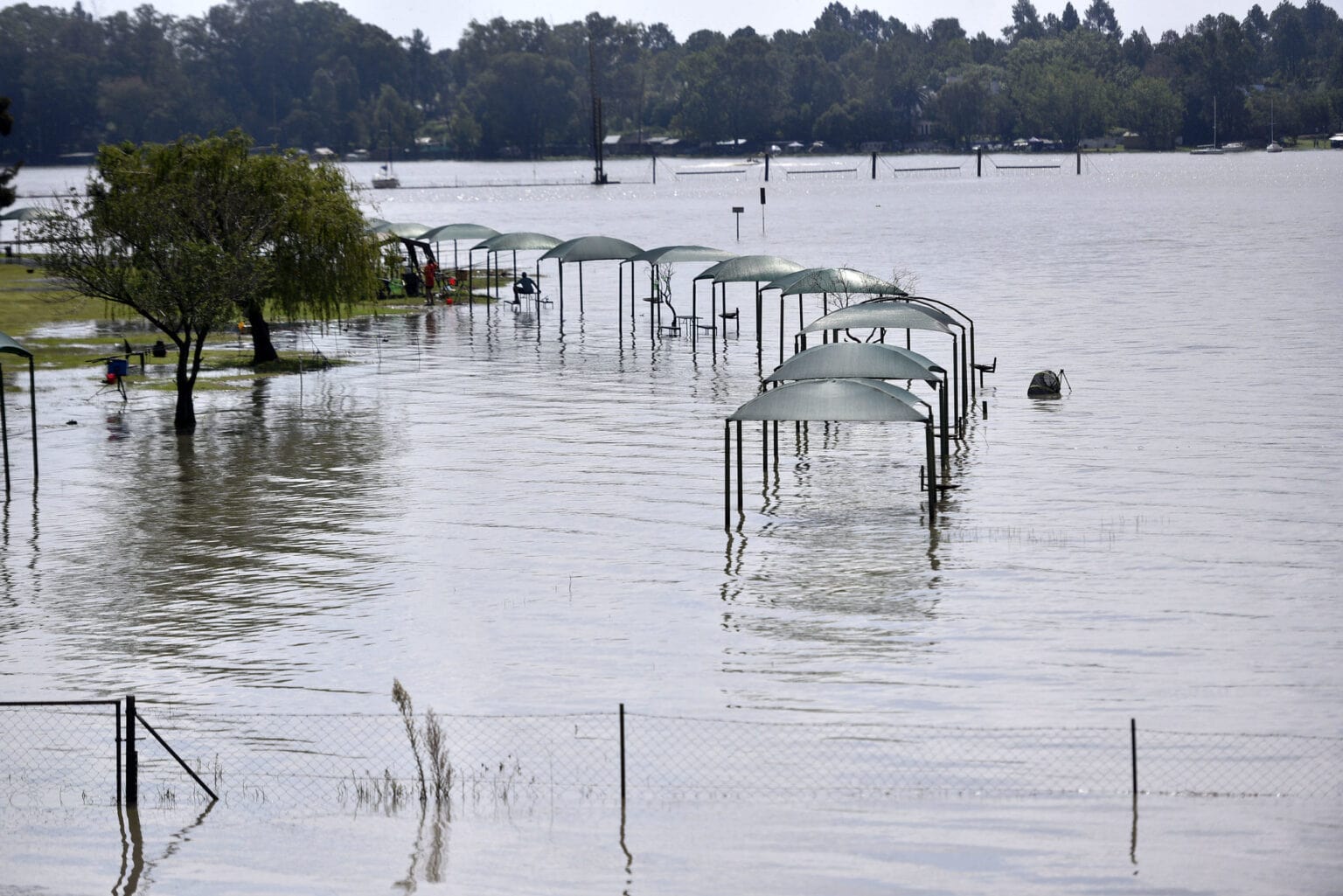 Full Vaal Dam: 'If water rises by 2%, campers will be underwater'