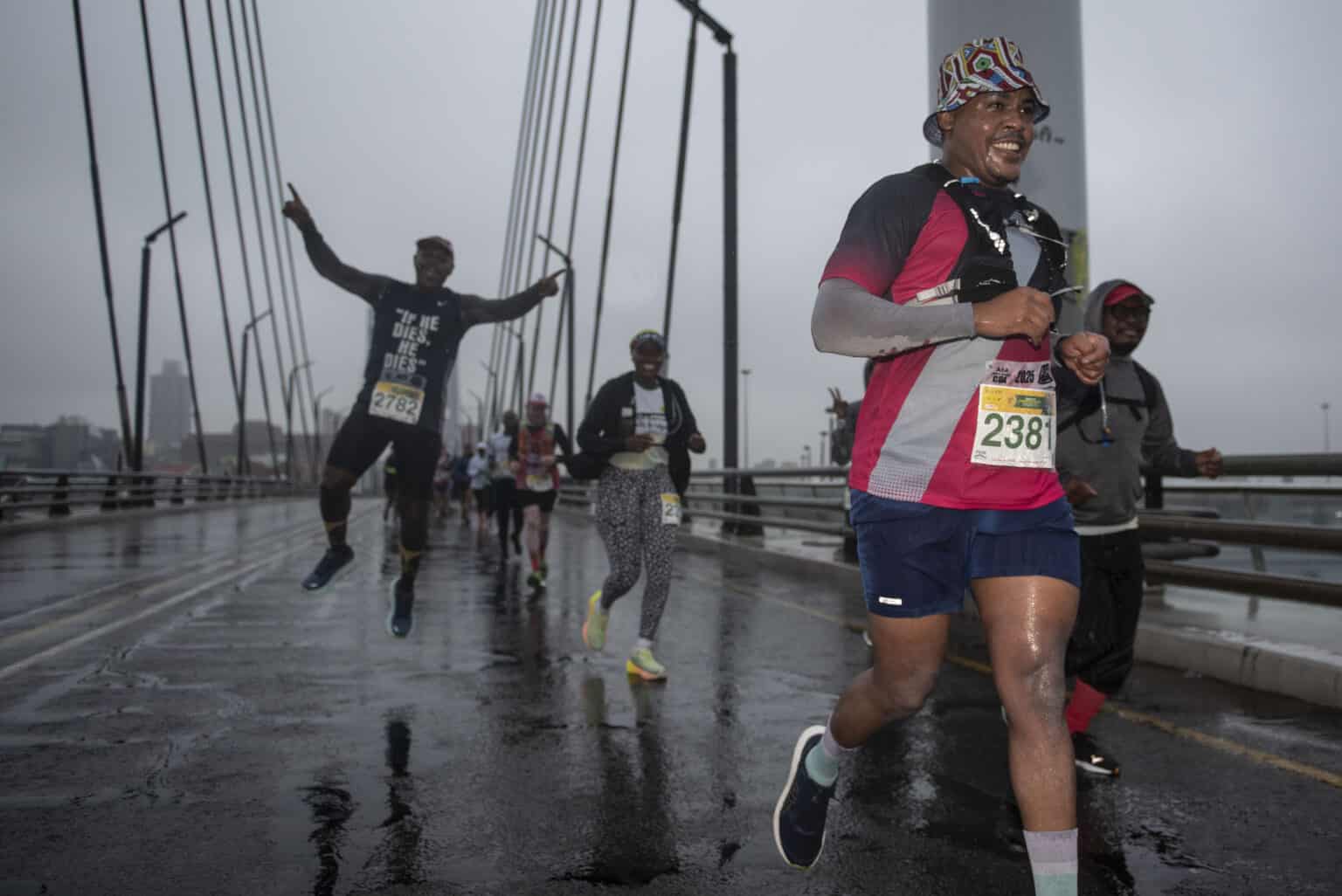 PICTURES: Runners brave Joburg rain to run for gender equality | The ...