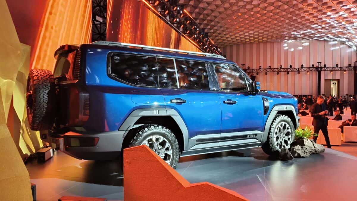 Jetour Zongheng officially launches boxy 'floating' G700