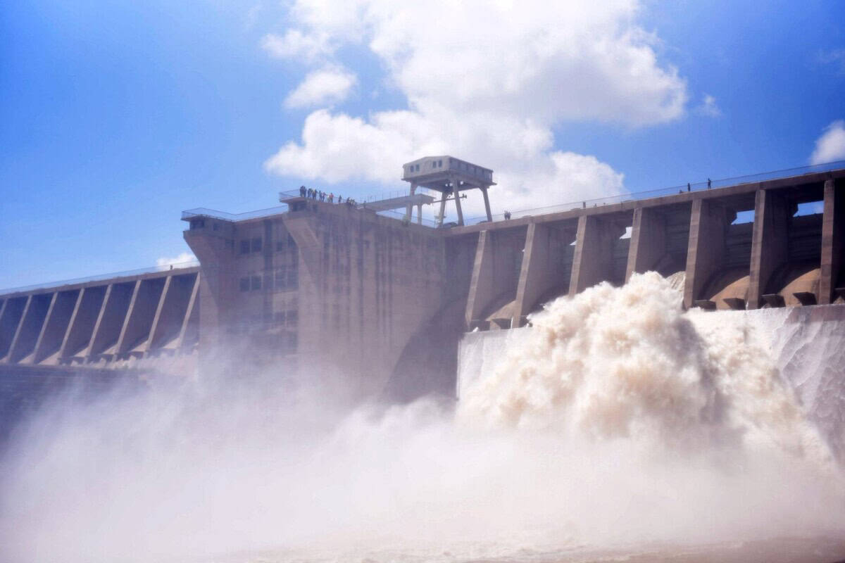 Sixth sluice gate opened as Vaal Dam level increases