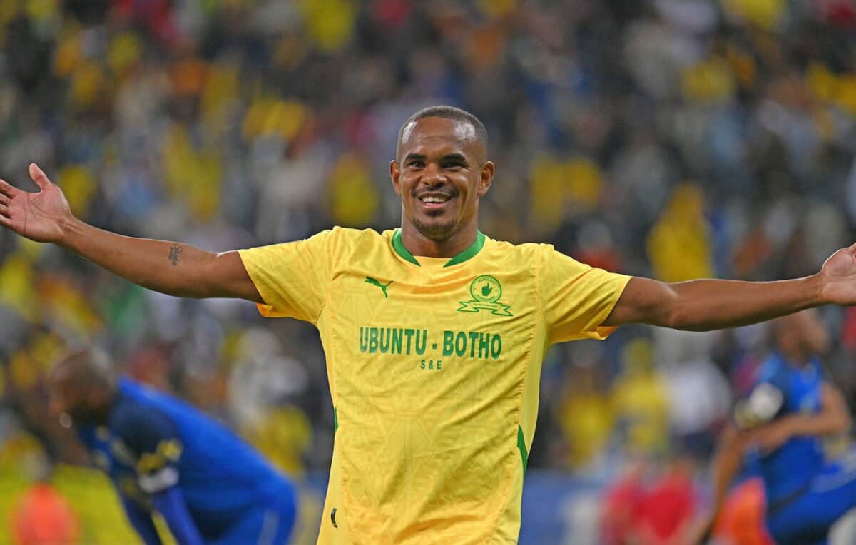 Rayners says Sundowns must keep their eyes on the prize