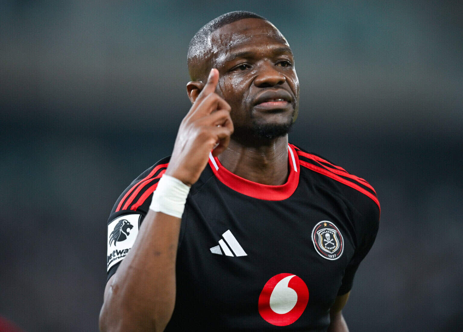 Pirates shoot down Arrows to keep slim league title hopes alive