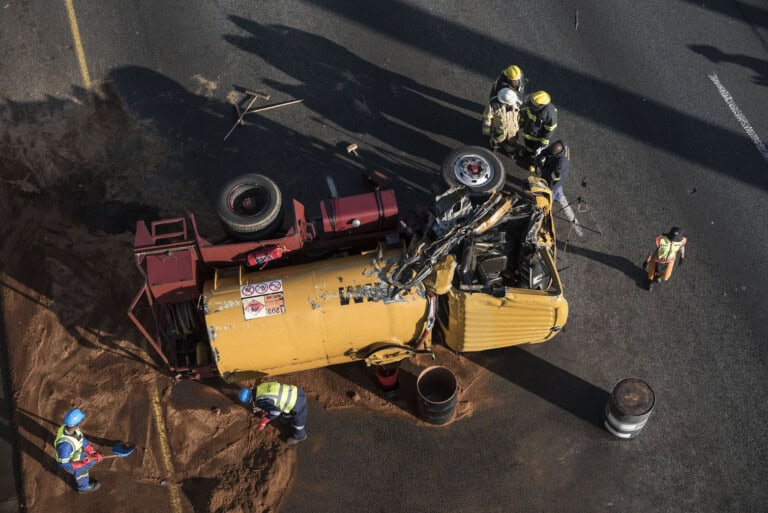 VIDEO & PICTURES: Tanker crash on N1 South causes major traffic delays ...