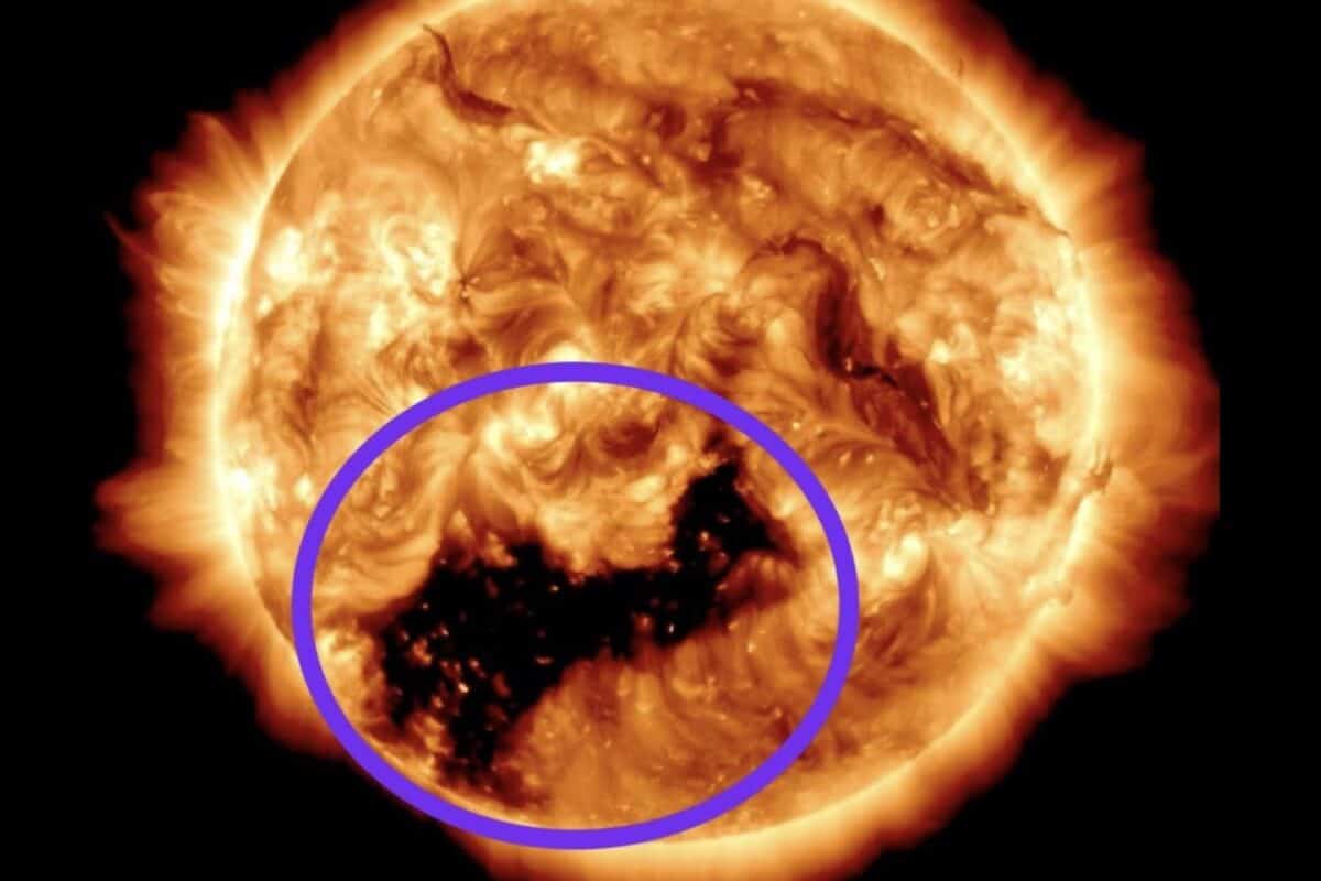 Geomagnetic storm with 1 000km/s winds sweeps across Earth