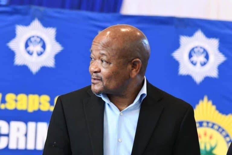 Mchunu unveils Saps restructure to tackle crime and corruption