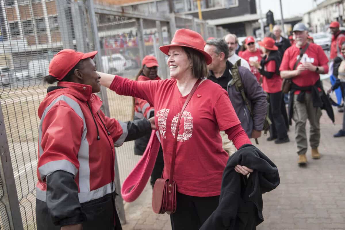 PICTURES: Mandela Day blankets bring warmth to Joburg CBD | The Citizen