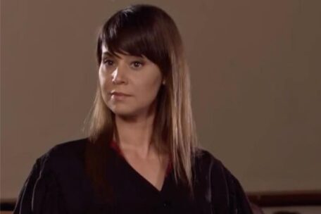 Shannon Esra reprises her role as Sandra Stein [VIDEO]