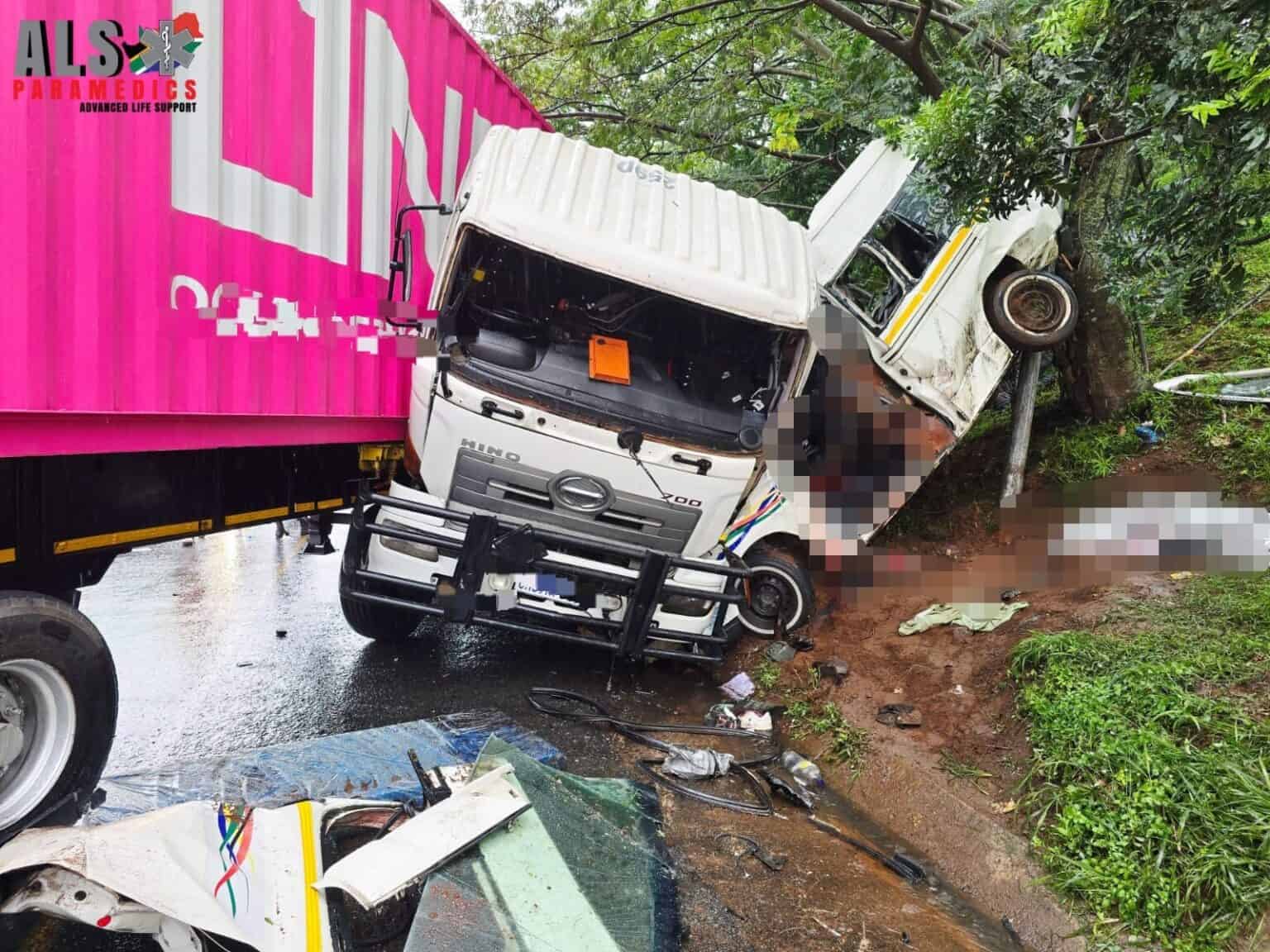 Child Among 12 Killed In Horrific Taxi And Truck Accident In Durban Child Among 12 Killed In Horrific Taxi And Truck Accident In Durban