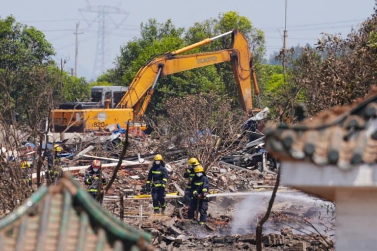 China fireworks factory explosion kills 26, injures 61 | The Citizen