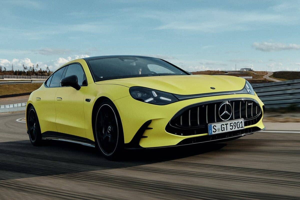 New electrifyingly fast Mercedes-AMG GT 4-Door Coupe