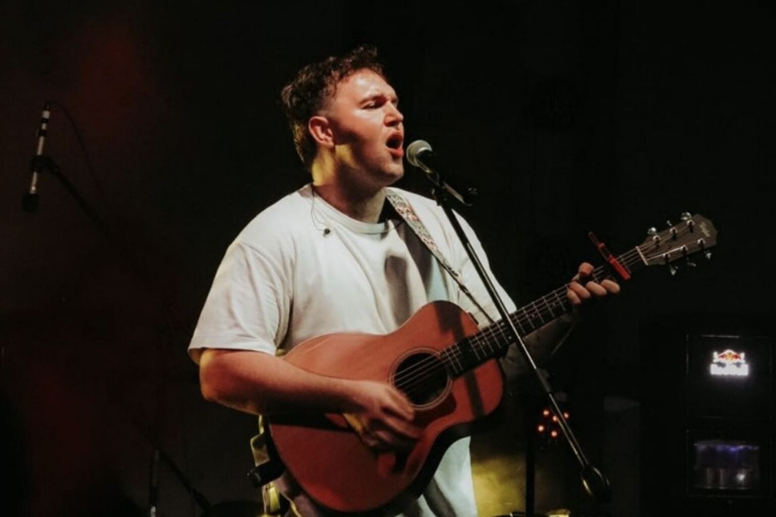 Singer Matt Gardiner finds honesty in life's chaos | The Citizen